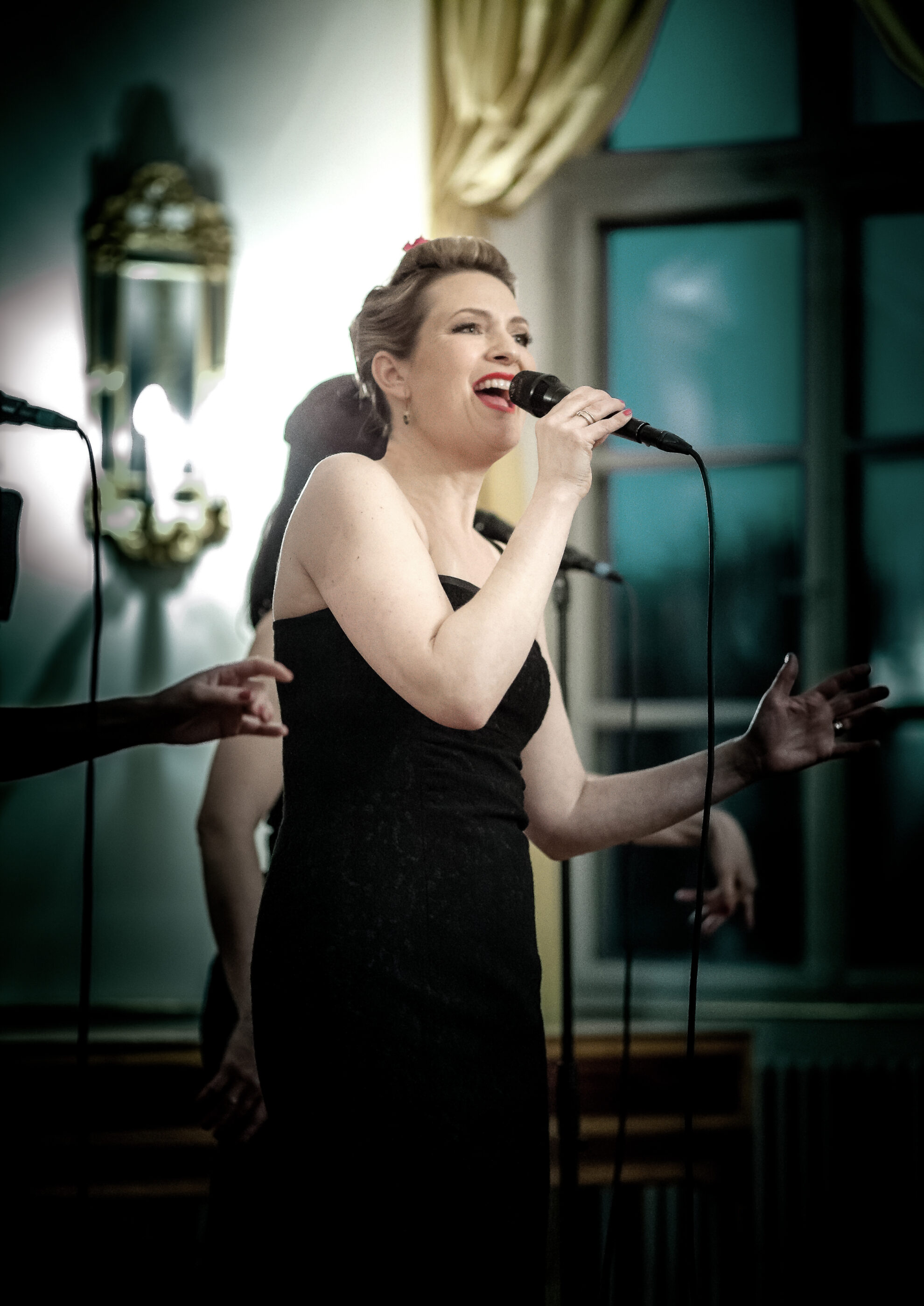 About | Nicole Eggenberger